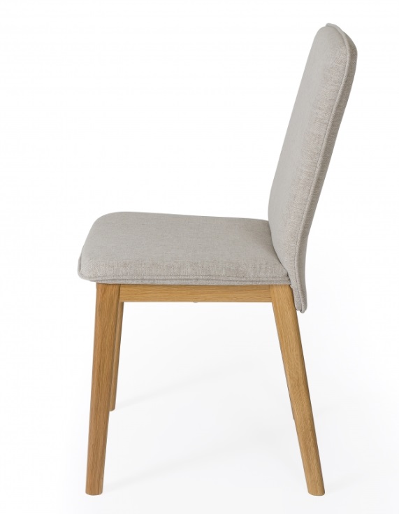 Ēdamistabas krēsli Adra - Ozola masīvkoka krēsli ar audumu apdari.