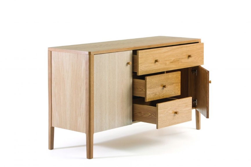 Kumode Villa - ar pieciem uzglabāšanas nodalījumiem Jūsu lietām.