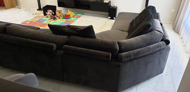 Dīvāns Infinity Bellus ir ērts modulējams dīvāns. Mākoņistēmas dīvāns.