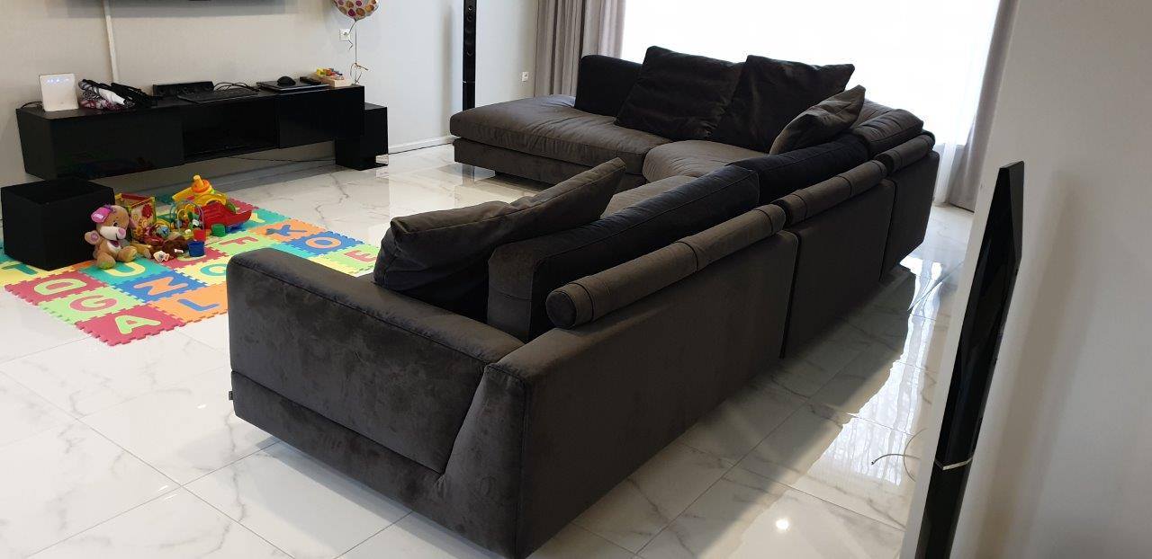 Dīvāns Infinity Bellus ir ērts modulējams dīvāns. Mākoņistēmas dīvāns.