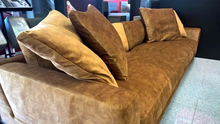 Dīvāns Infinity Bellus ir ērts modulējams dīvāns. Mākoņistēmas dīvāns.