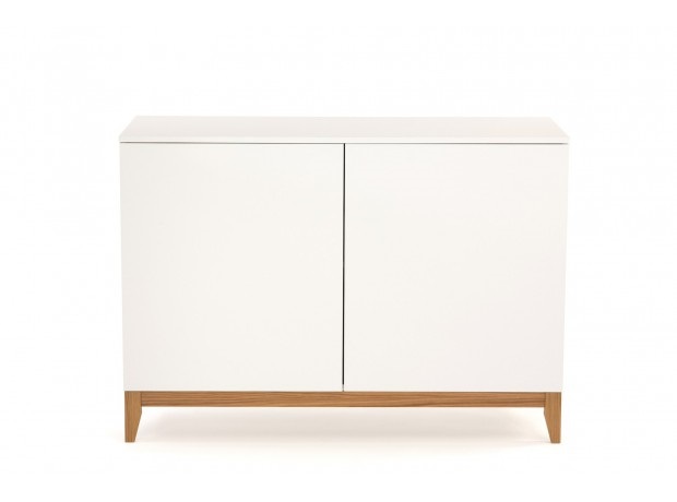 Kumode Blanco -eleganta kumode no Woodman Blanco mēbeļu sērijas.